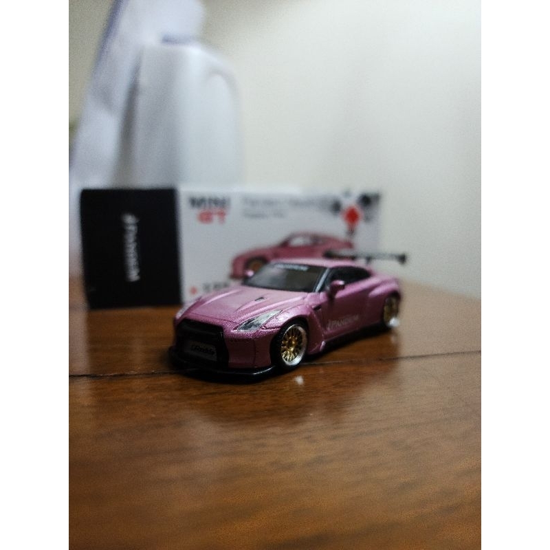 Jual MINI GT 123 PANDEM GTR R35 PINK PASSION LOOSE RARE | Shopee Indonesia