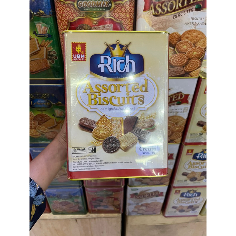 Jual UBM Rich Assorted Biscuits 900gr | Jajan Kaleng | Jajan Lebaran ...