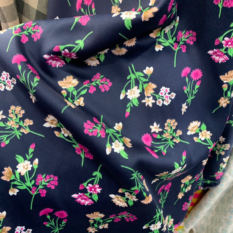 Jual kain satin silk motif - kain satin motif - kain satin premium ...