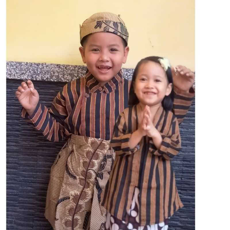 Jual Baju Surjan Adat Jawa Kemeja Lurik Anak Laki-laki dan Perempuan | Shopee Indonesia