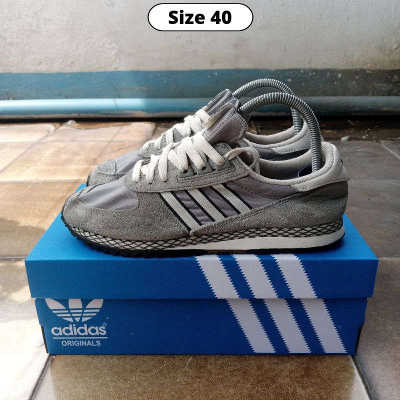 Jual Sepatu Casual Adidas City Marathon not gazelle la trainer spezial ...