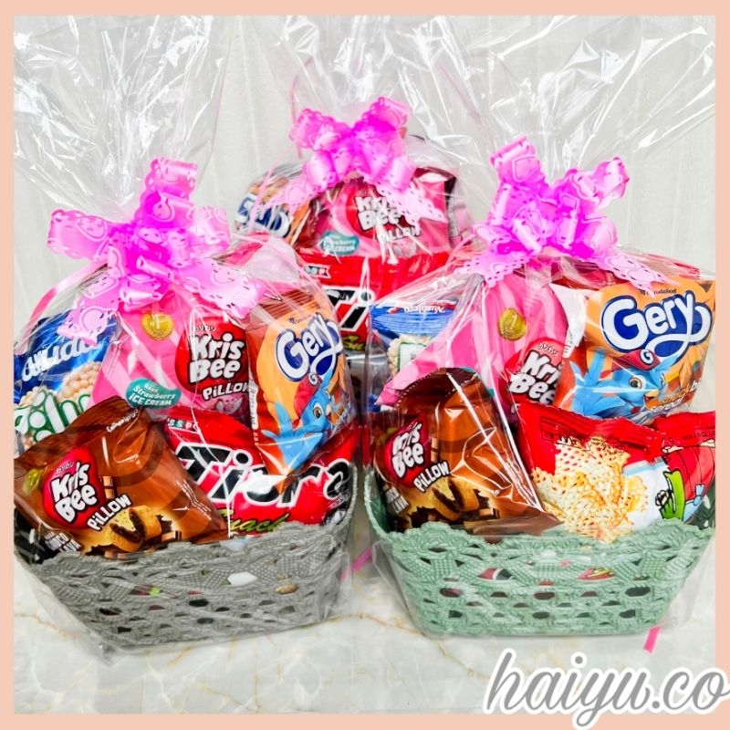 Jual [READY] Mini Parcel Lebaran idul Fitri Hadiah Parsel Snack isi 8 ...