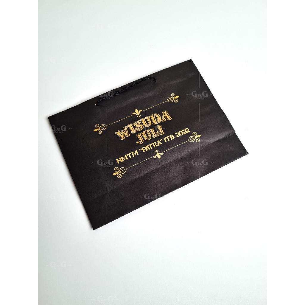 Jual Paper Bag Hitam Kraft Custom Print 2 Warna / Paper Bag Sablon ...