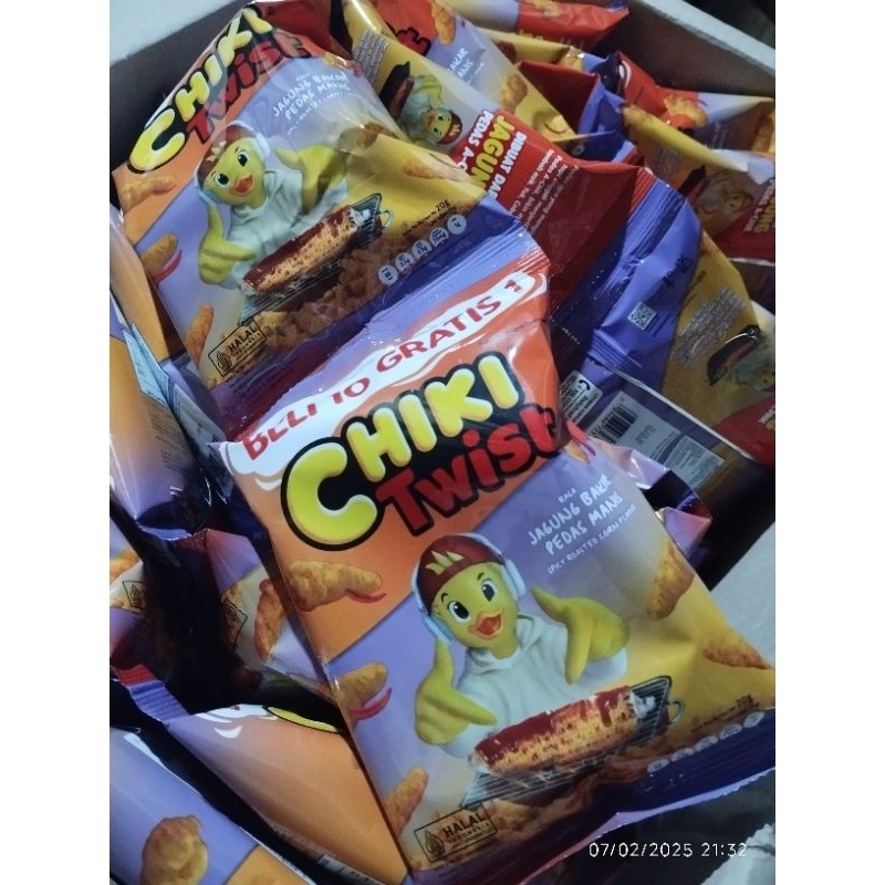 Jual TWIST CORN/CIKI JAGUNG PEDES MANIS | Shopee Indonesia