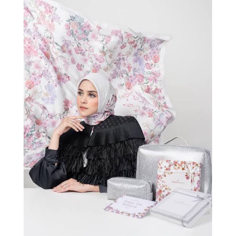 Jual Buttonscarves Farra Hampers Buttonscarves original Eau De parfum ...