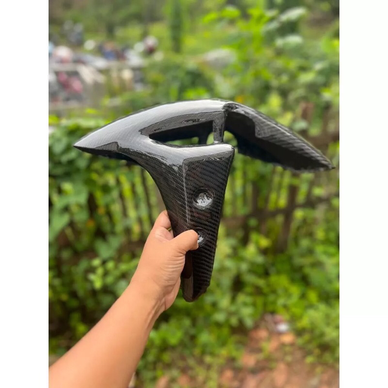Jual Spakbor custom depan model r1 bahan karbon kevlar utk universal ...