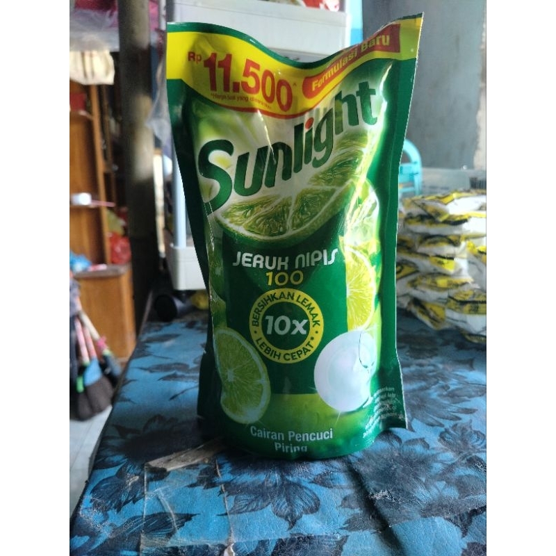Jual sunlight 635 ml | Shopee Indonesia