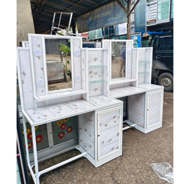 Jual Lemari rias / Meja rias / lemari makeup / Mebel pelaihari sari ...