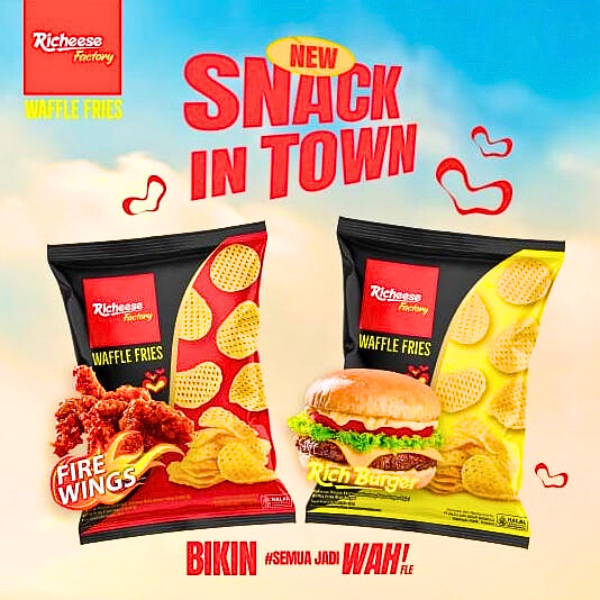 Jual Richeese Factory Waffle Fries Fire Wings Rasa Ayam Pedas Level 0 ...