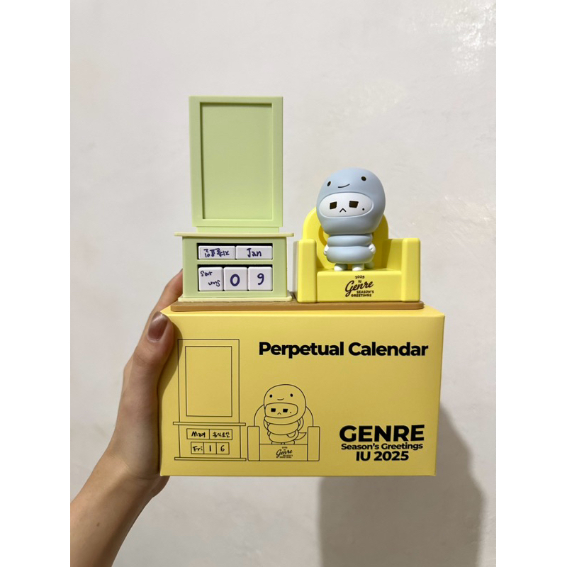 Jual SEASONS GREETING IU 2025 PERPETUAL CALENDAR | POSTER | Shopee ...