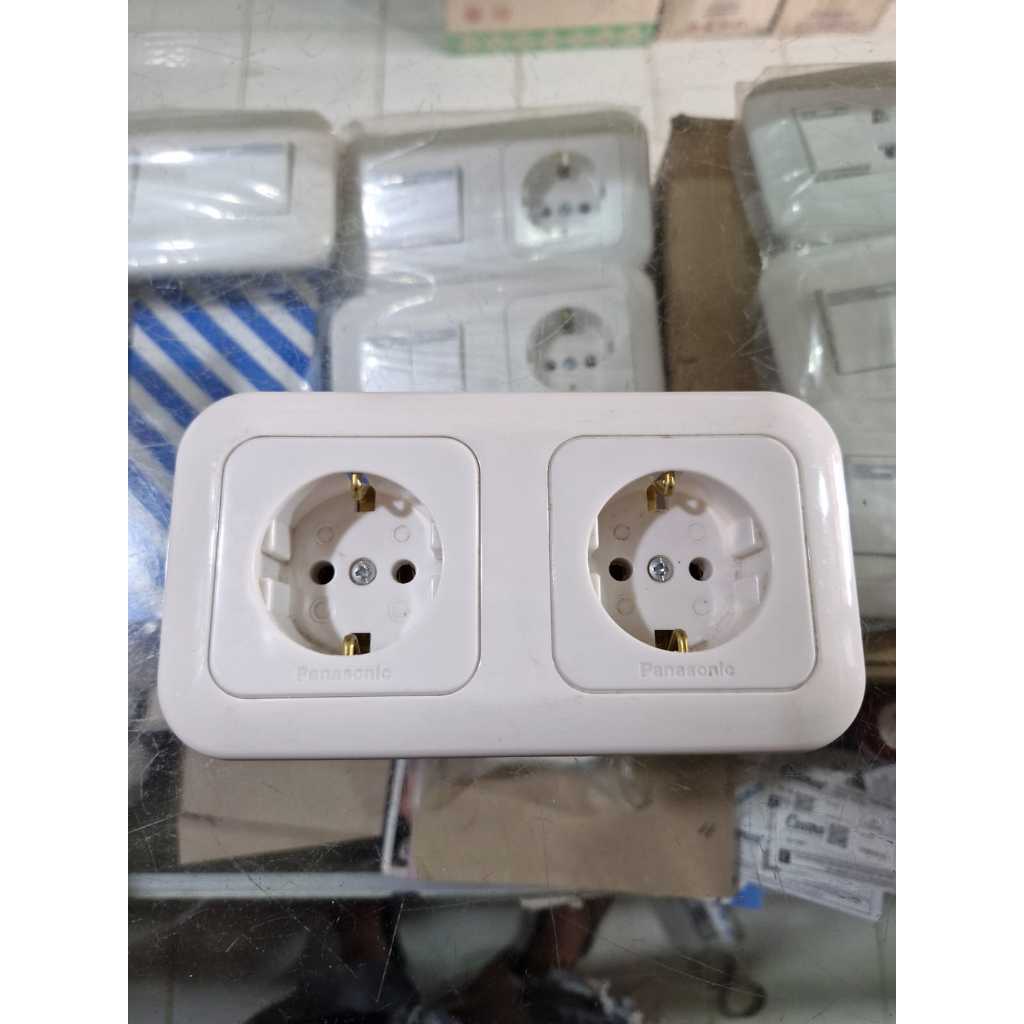 Jual Panasonic Saklar Double Stop Kontak Plat 2 / Panasonic Saklar 2 ...