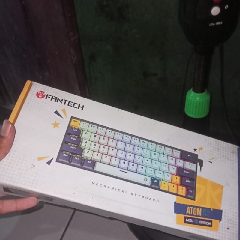 Jual keyboard fantech atom 63 mizu edition | Shopee Indonesia