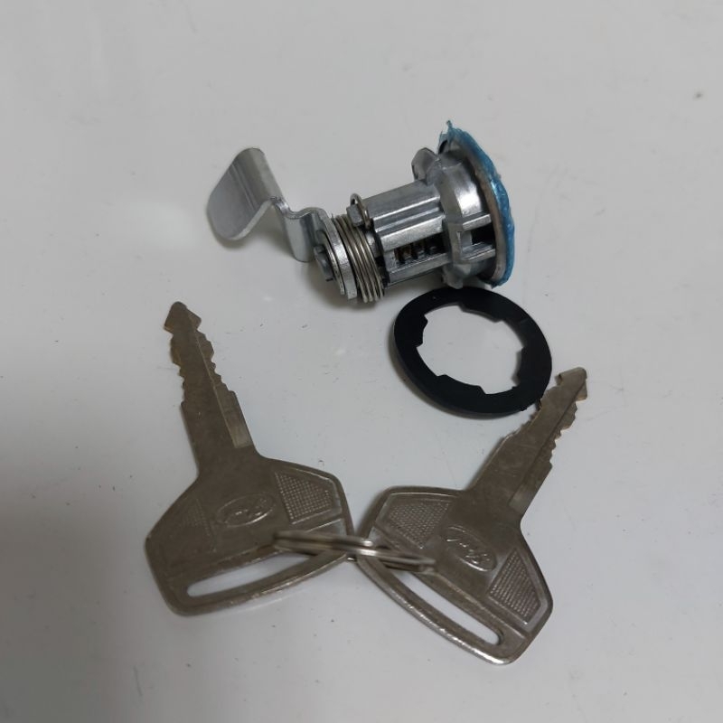 Jual KUNCI DAUN TANGKI TAFT F70 FEROZA DOOR KEY TANK CAP F70 SB-9845 ...