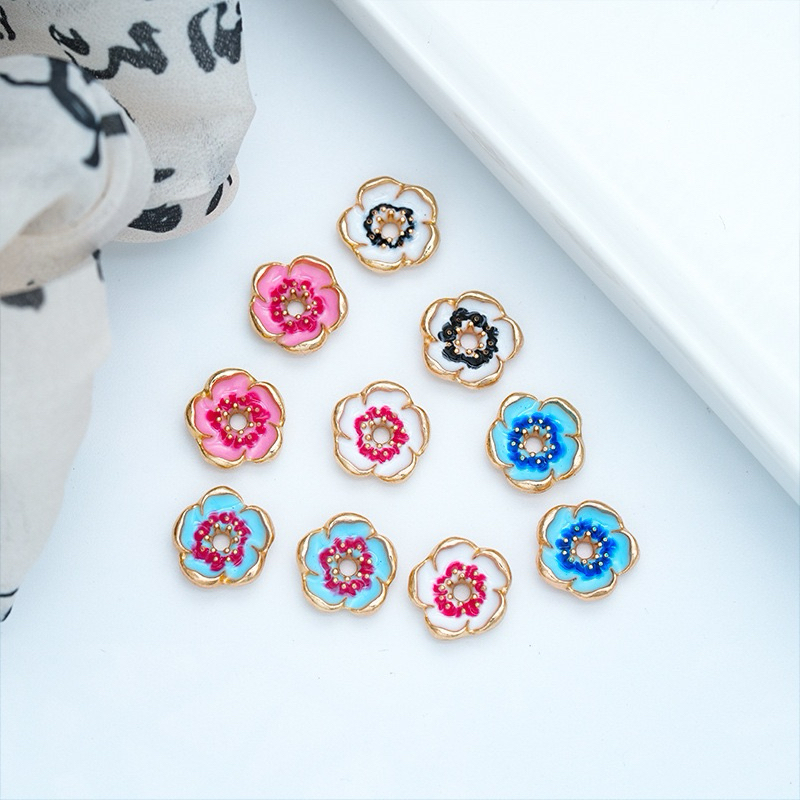 Jual BeadsBaby88 Manik Mote Kelopak Sakura Besi Warna Warni cantik ...
