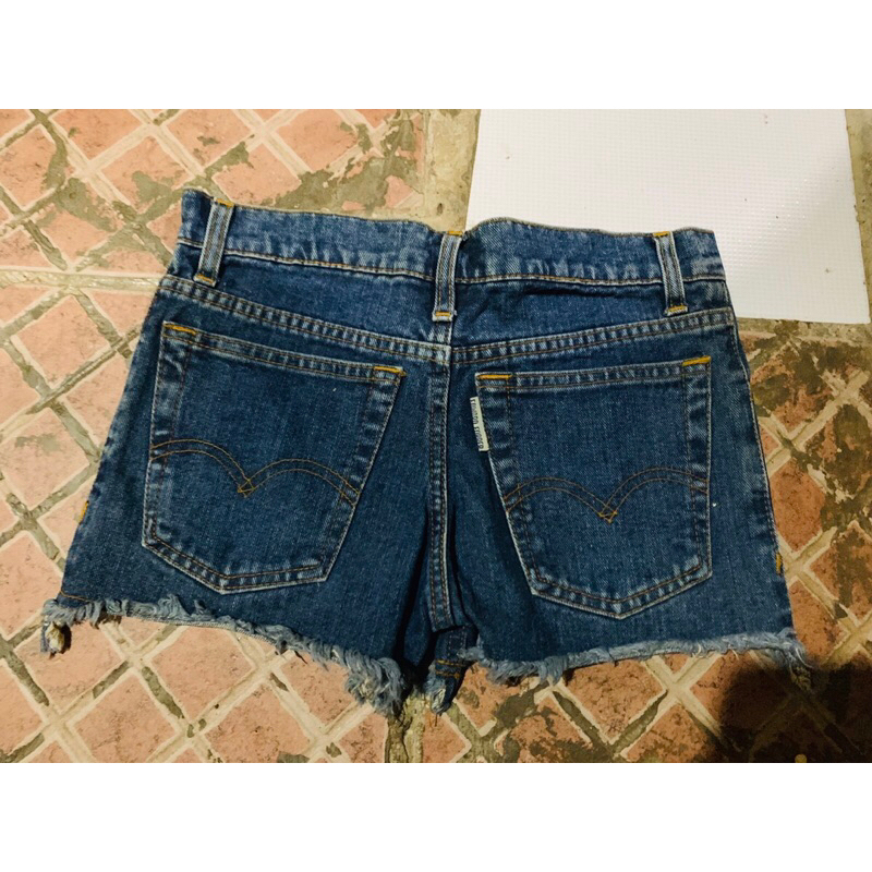 Jual Celana jean pendek Edward Forrer Preloved | Shopee Indonesia
