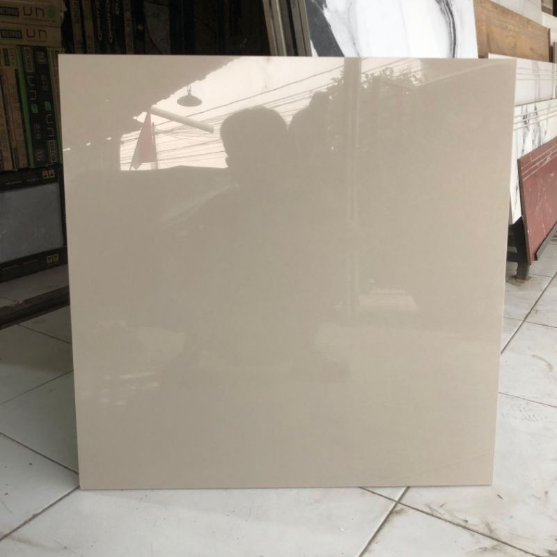 Jual Granite lantai 60x60 cream polos / Topaz / indogress cuci gudang ...