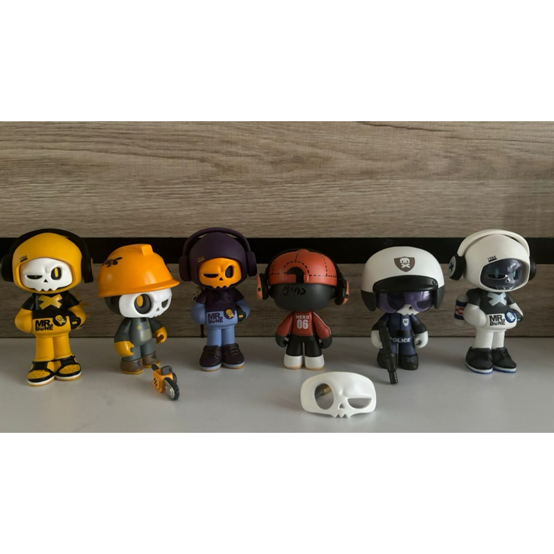 Jual Mr Bone First Day Junior Mr Bone Game Man (2pcs sign figure + card ...