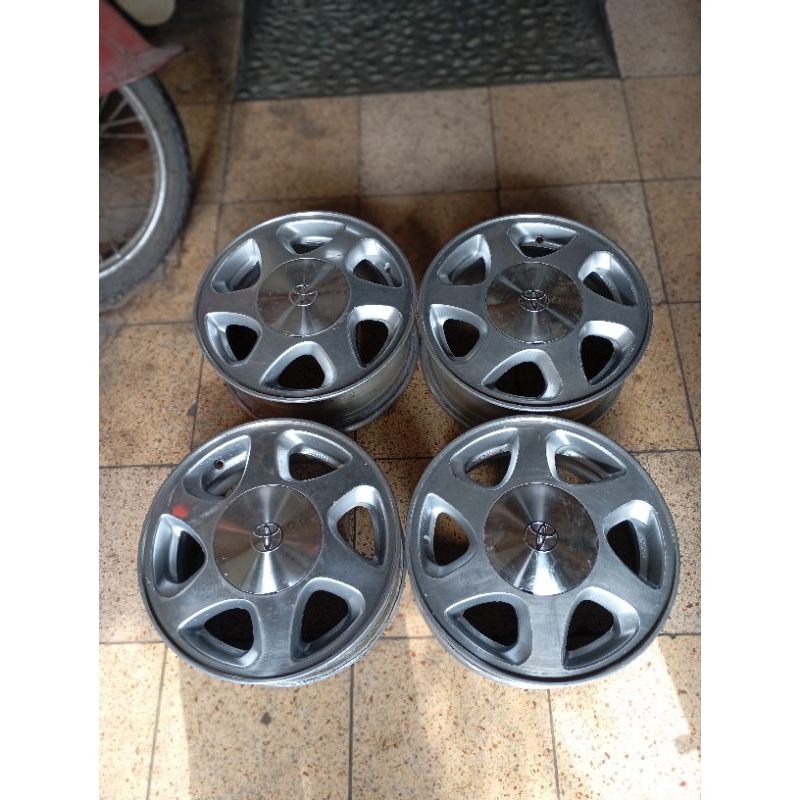 Jual velg oem original Toyota Kijang Kapsul Lgx | Shopee Indonesia
