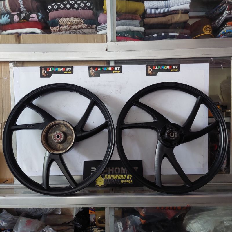 Jual Velg Pelek Racing Bintang Sprint Original PNP Yamaha Ukuran 17x140 ...