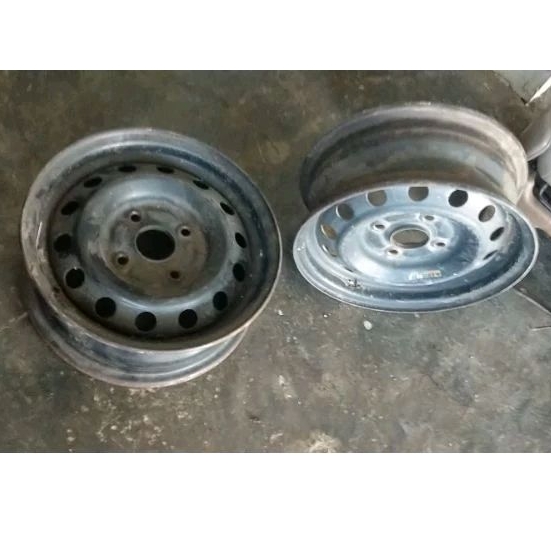 Jual Velg OEM kijang kapsul r14 kaleng | Shopee Indonesia