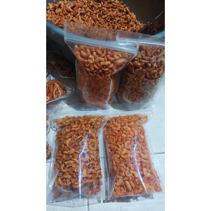 Jual ANEKA SNACK BASRENG | KERUPUK SEBLAK 500Gram | Shopee Indonesia