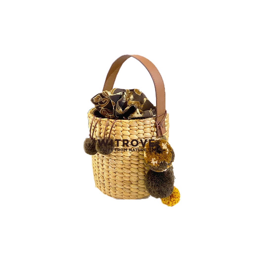 Jual Handbag Anyaman Eceng Gondok handle kulit + kain tenun | Shopee ...