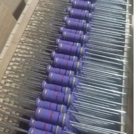 Jual RESISTOR UNGU 3WATT 5% (10PCS) BERAGAM UKURAN ADA DIDALAM ETALASE | Shopee Indonesia