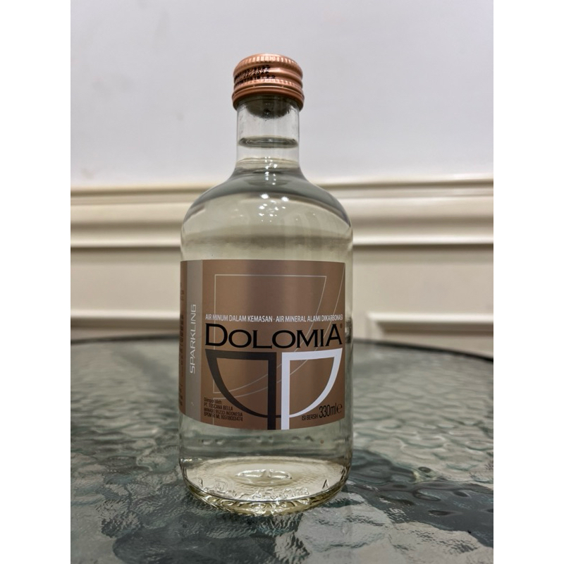 Jual Dolomia Exclusive Air Mineral Sparkling Botol kaca 330ml | Shopee Indonesia