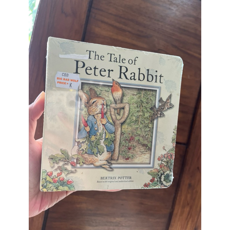 Jual peter rabbit - the tale of peter rabbit board book gift set ...