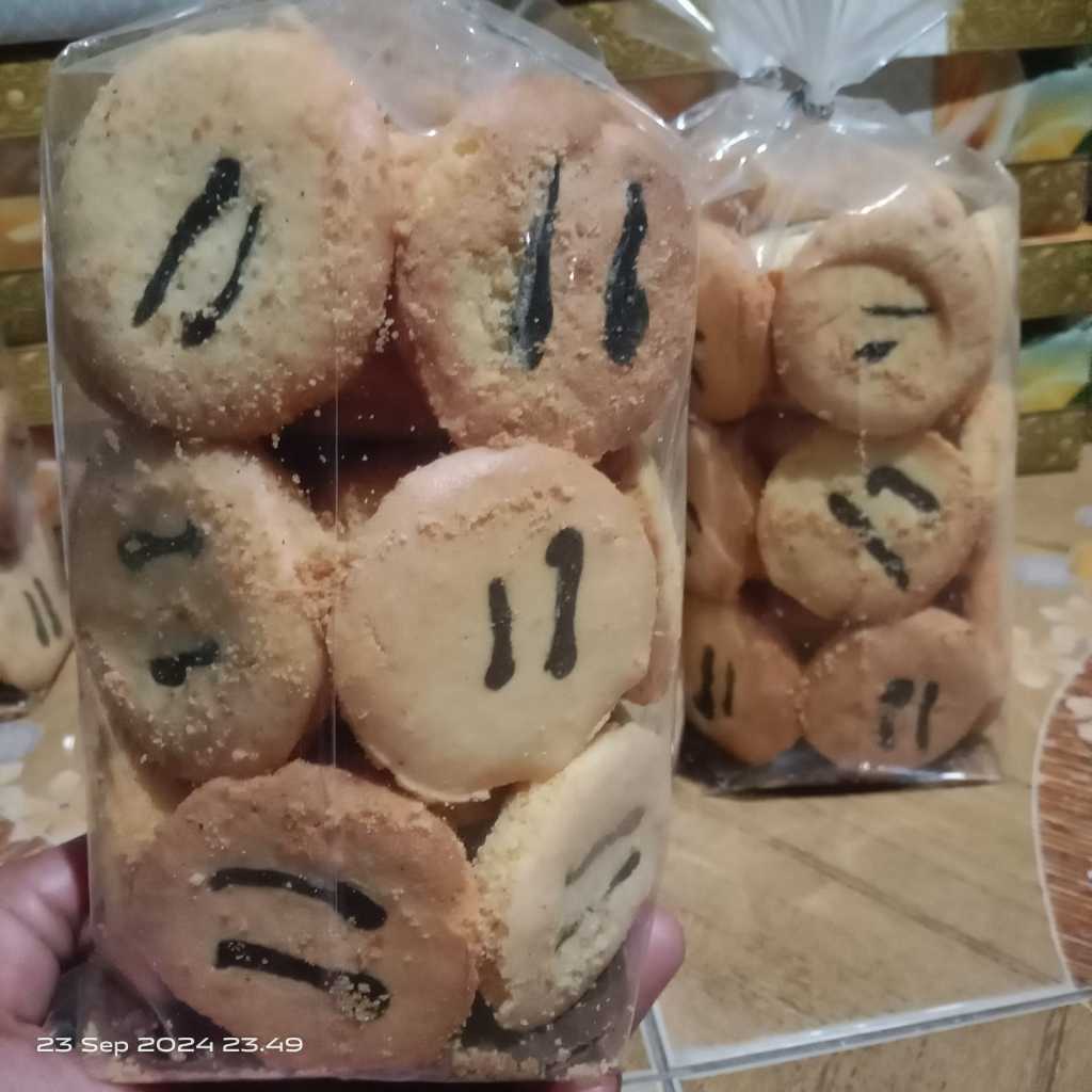 Jual BOLU KERING KUE PANGGANG MEREK LESTARI SNACK KILOAN 250 GRAM ...