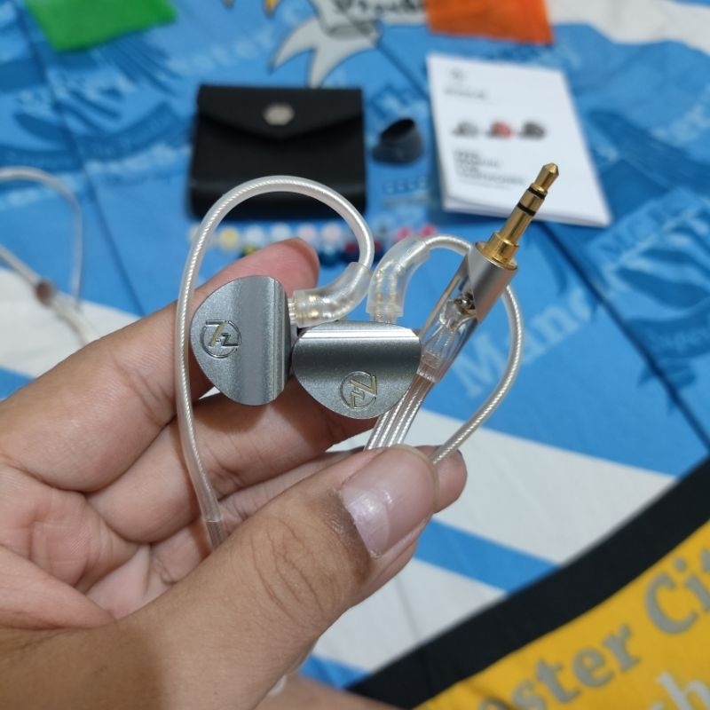 Jual IEM In Ear Monitor Headset 7HZ SONUS | Shopee Indonesia