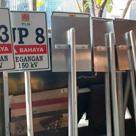 Jual Best Seller Tiang Rambu Jalan pipa 1 1/4 inch | Shopee Indonesia