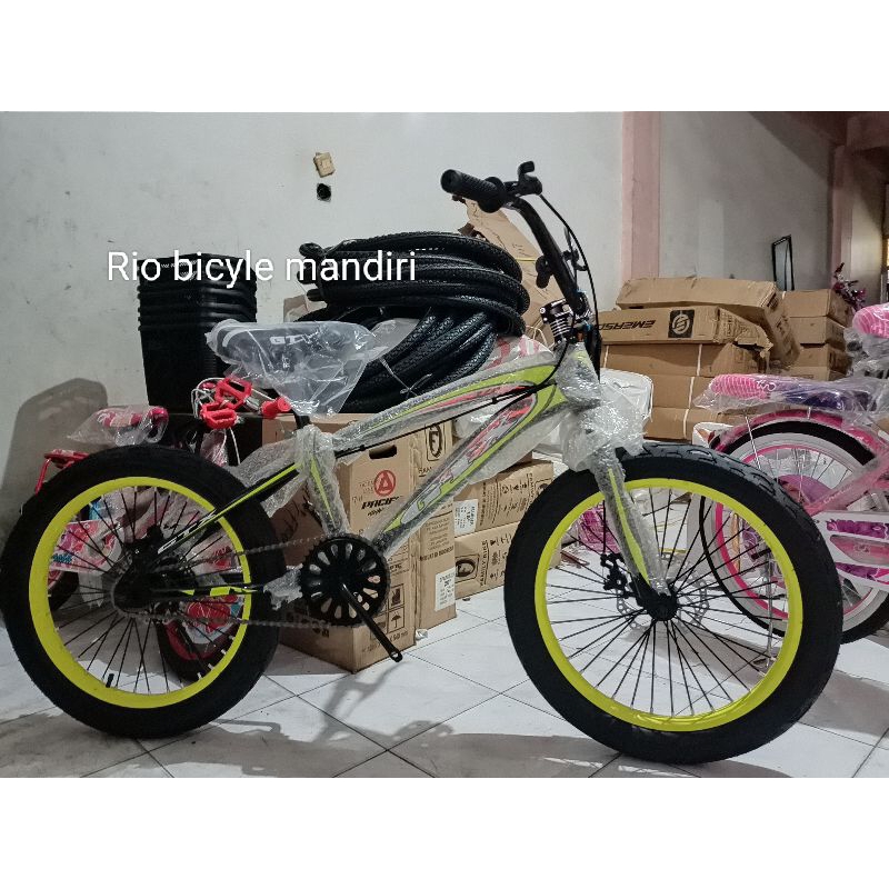 Jual SEPEDA BMX GTX RING 20 INCHI BAN BESAR,WARNA HITAM-KUNING,REM ...
