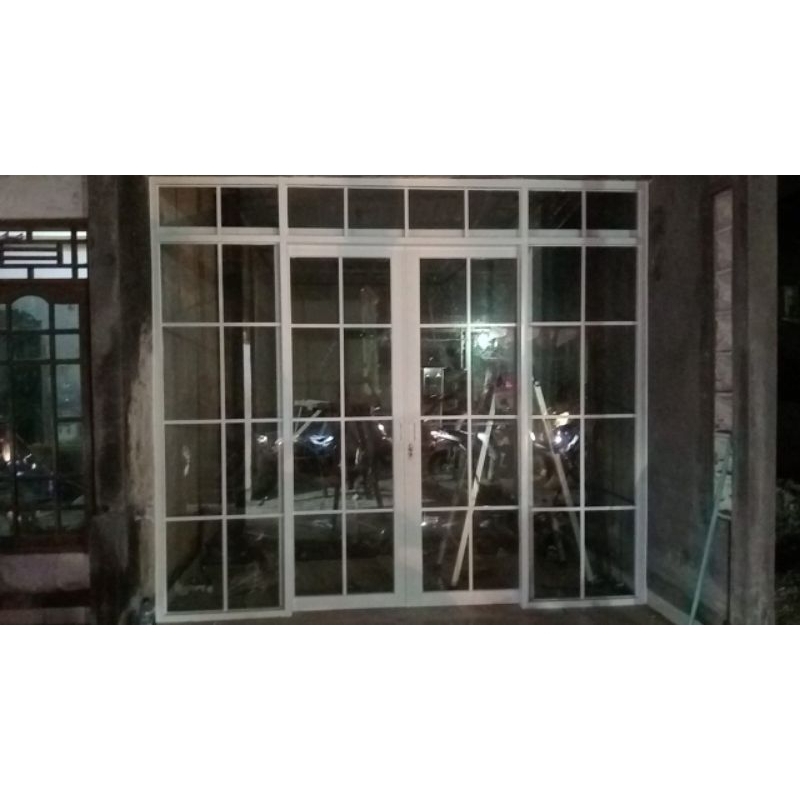 Jual pintu geser dua daun + kaca mati kiri kanan+ ornamen kaca 5mm ...