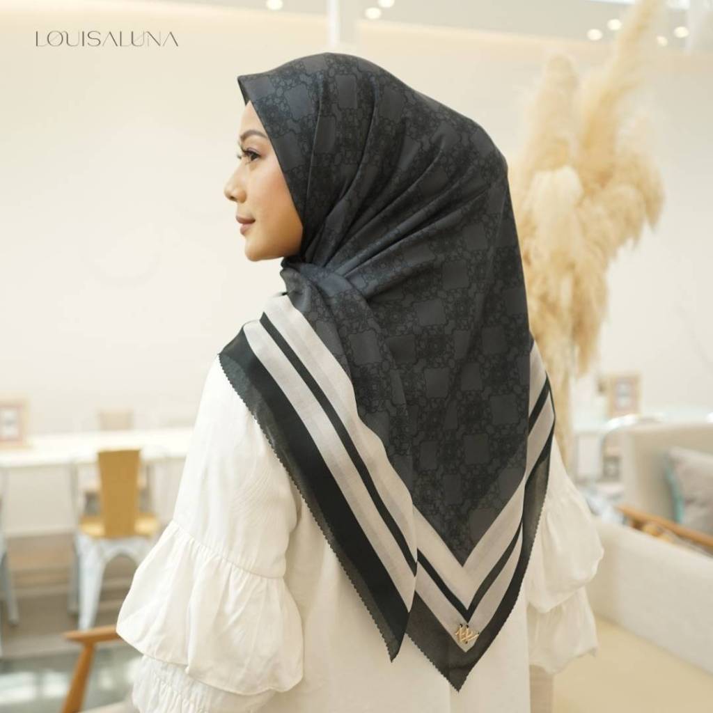 Jual LOUISALUNA - NO BOX - Emily Series - 9 Warna - Hijab Segi Empat Voal - 120 cm & 135 cm ...