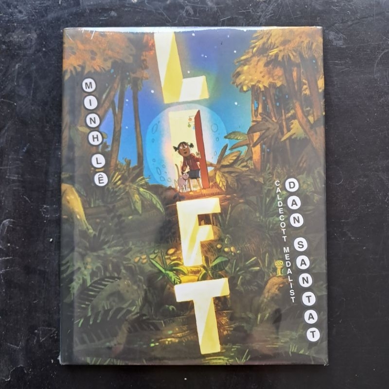 Jual Lift - Minh Le & Dan Santat [Picture Story Book] | Shopee Indonesia