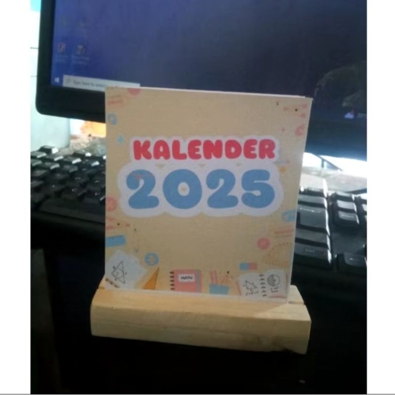 Jual KALENDER MEJA MINI/KALENDER 2025/KALENDER DUDUK UNIK | Shopee ...