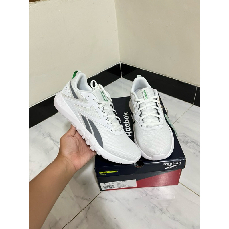 Jual Sepatu Reebok Men putih grey sale 70% ukuran 39, 42, 43, 44 ...