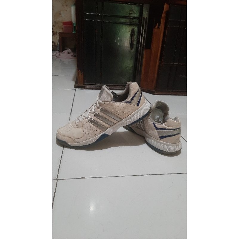 Jual Sepatu Second Original | Shopee Indonesia