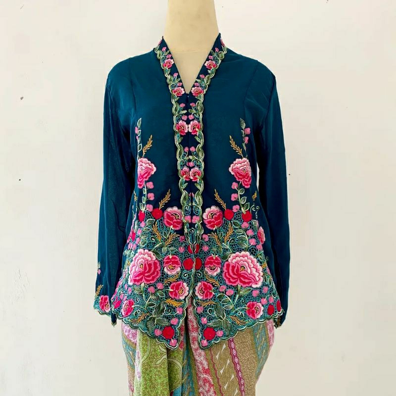 Jual [READY] Kebaya Encim Bukittinggi LD 90 | Kebaya Kerancang | Kebaya ...