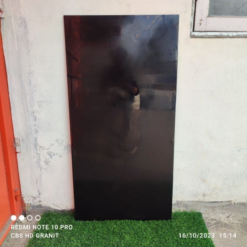 Jual Granit 60x120 Grace hitam polos glosy | Shopee Indonesia