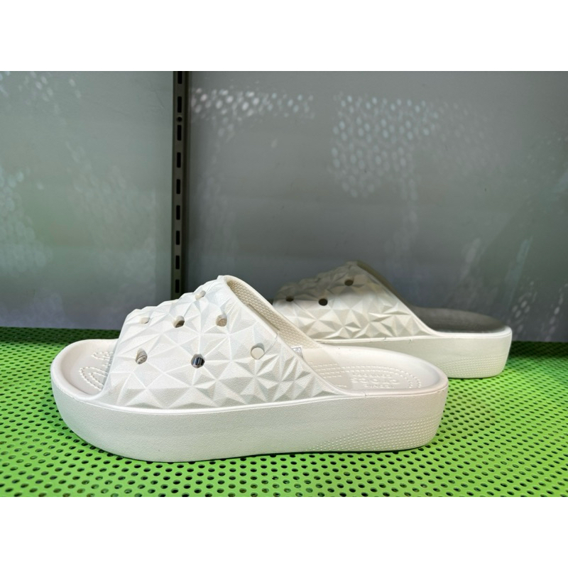 Jual CROCS GEOMETRIC SANDAL ORIGINAL(free jibbitz+tote crocs) | Shopee ...