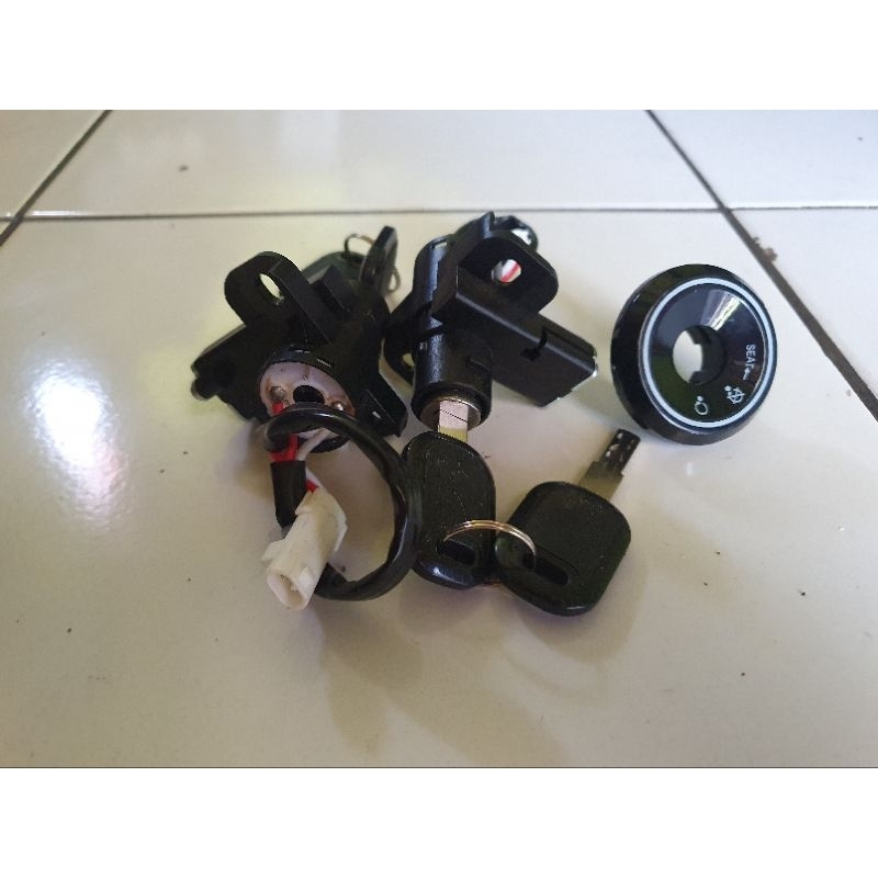 Jual Kunci sepeda listrik Uwinfly M70,M75 dan T70 | Shopee Indonesia