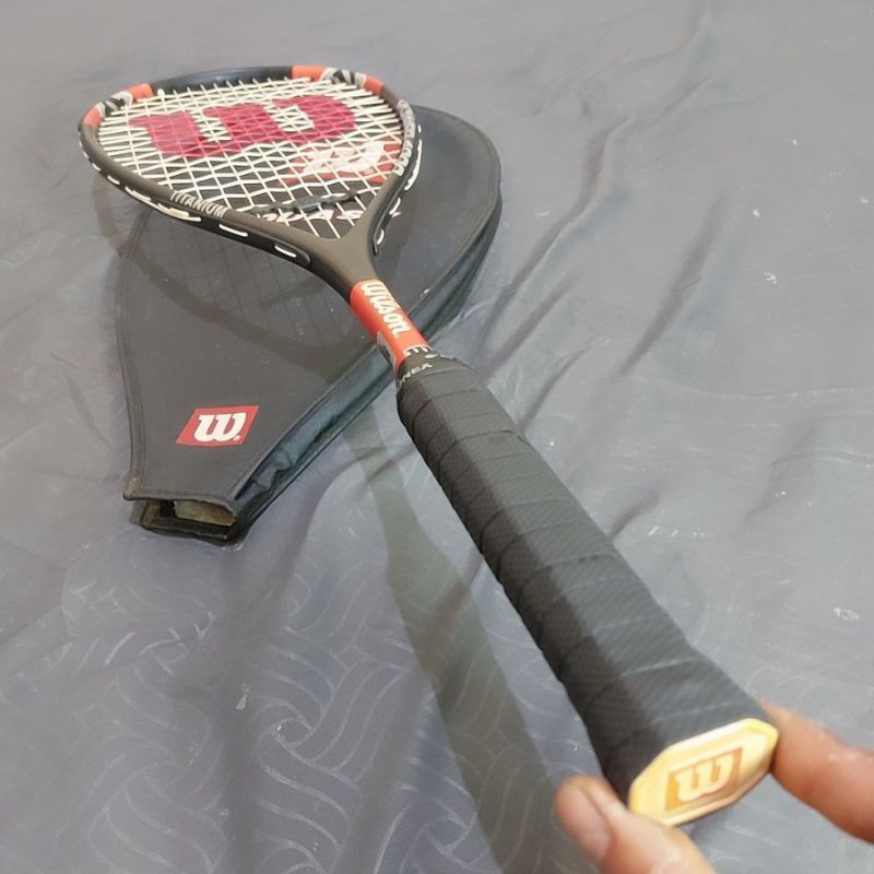Jual RAKET SQUASH ORIGINAL WILSON TITANIUM POWER 4000 BEKAS MASIH BAGUS ...