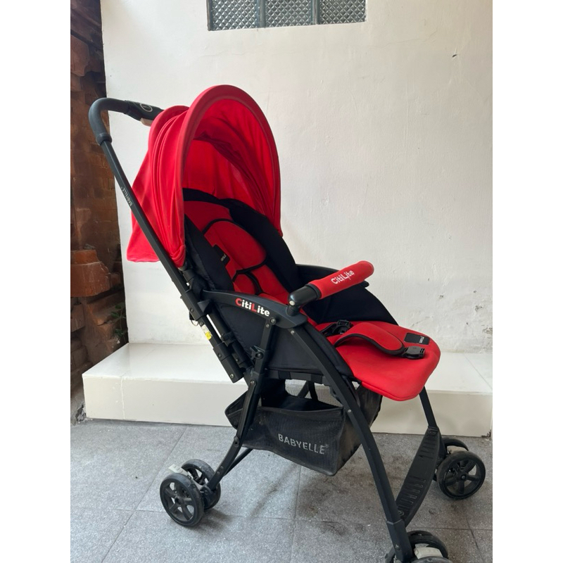 Jual Stroller Baby Elle Citilite Second warna Merah | Shopee Indonesia