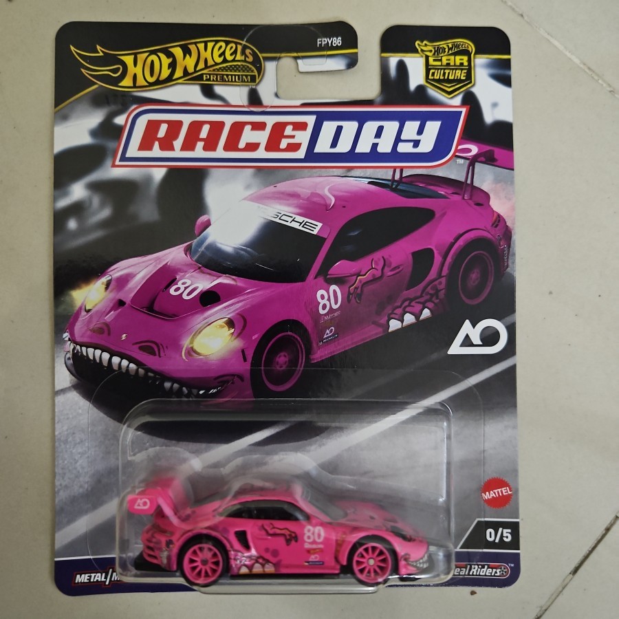Jual hot wheels premium roxy porsche 911 gt3 r (992) pink | Shopee ...