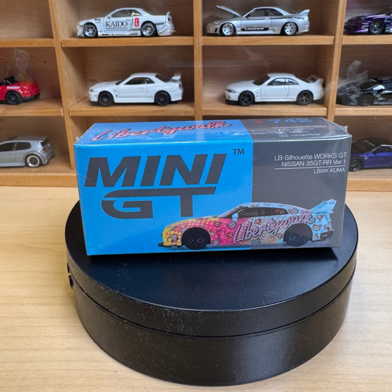 Jual Mini GT Nissan GT-R R35 LBWK Kuma LB-Silhoutte Works //742 ...