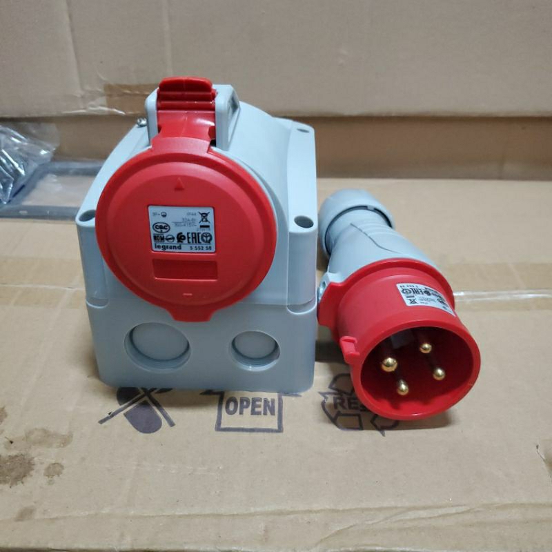 Jual Legrand Surface mounting socket 3p+E / 4pin 32A ip44 , plug socket 1set | Shopee Indonesia