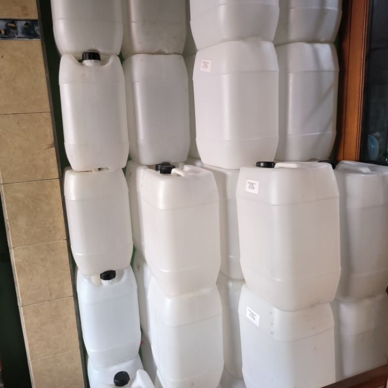 Jual JERIGEN BEKAS 20 LITER TEBAL BERSIH | Shopee Indonesia