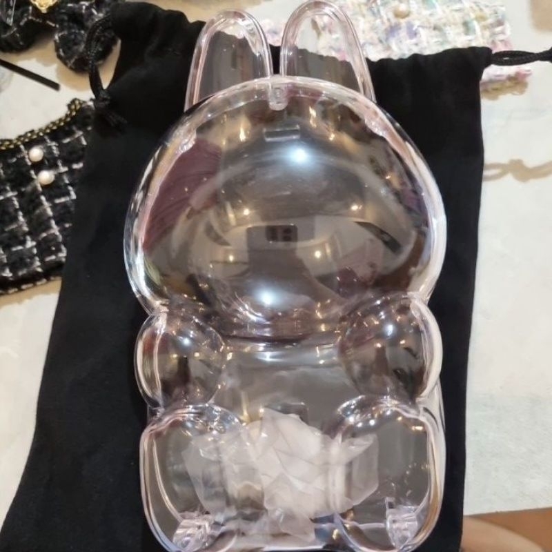 Jual hard case full labubu v2 have a seat | Shopee Indonesia